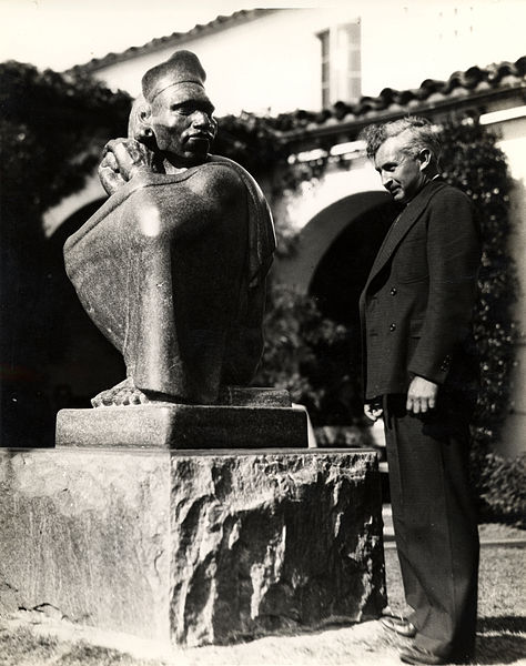 Photos of Donal Hord’s iconic sculpture Aztec. – Cool San Diego Sights!