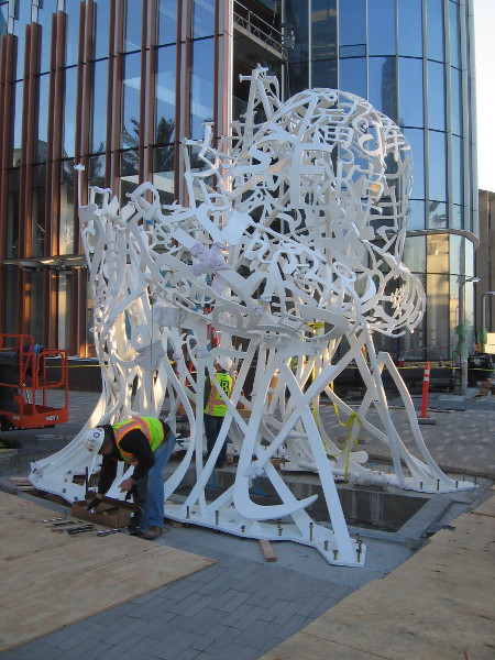 Pacific Soul by Jaume Plensa rises in San Diego! – Cool San Diego Sights!
