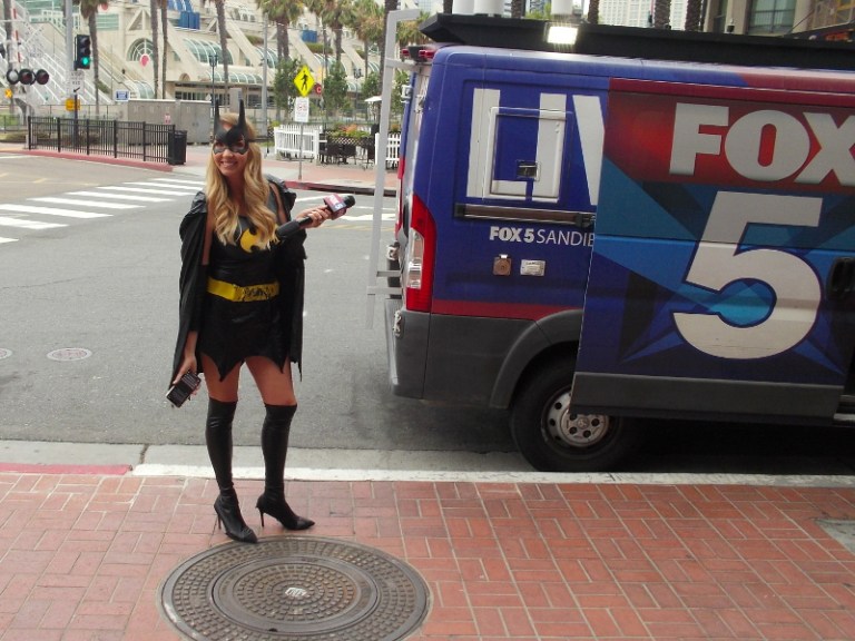 Cosplay by the expanding Comic-Con 2020 shrine! – Cool San Diego Sights!