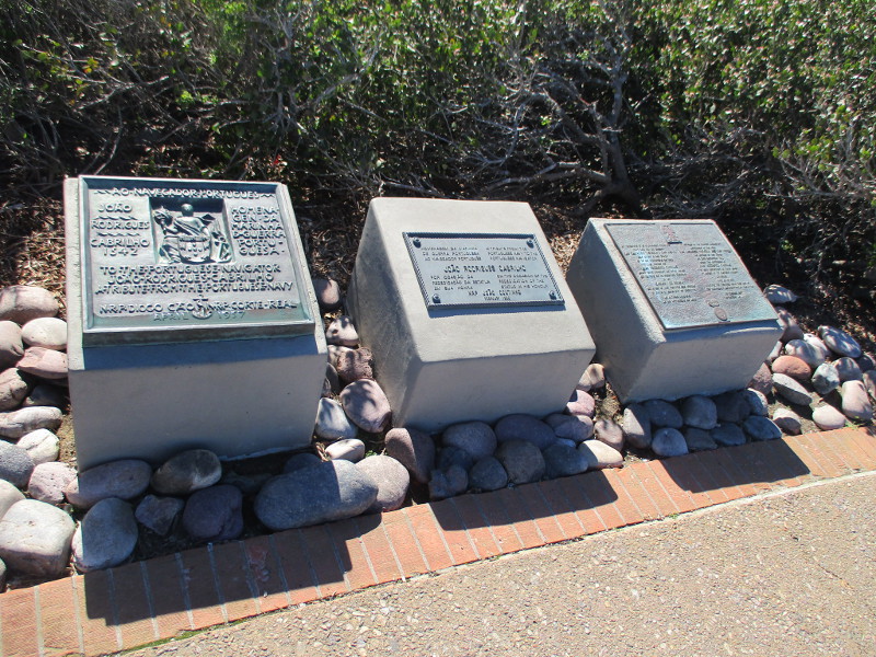 Why Portuguese and Spanish plaques at Cabrillo? – Cool San Diego Sights!