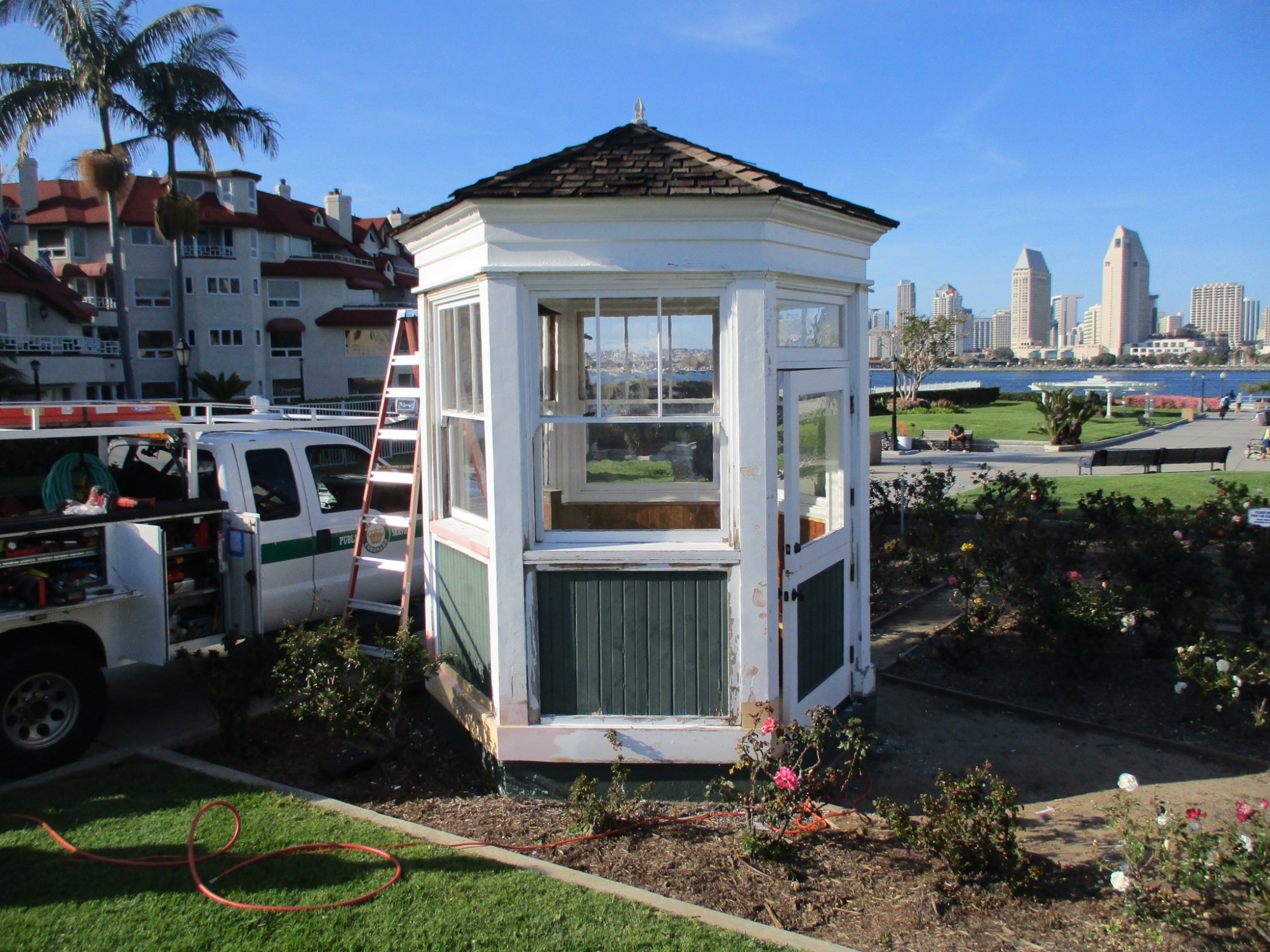 Restoring the old Coronado ferry ticket booth. – Cool San Diego Sights!
