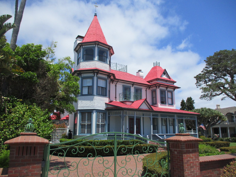 A walk past the Baby Del in Coronado. – Cool San Diego Sights!