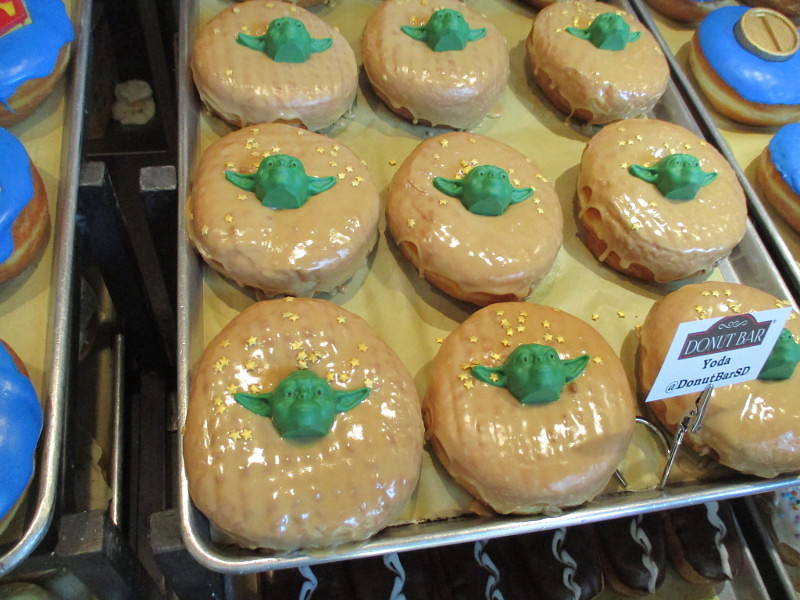 Superhero, Star Wars, Mario donuts for Comic-Con! – Cool San Diego Sights!
