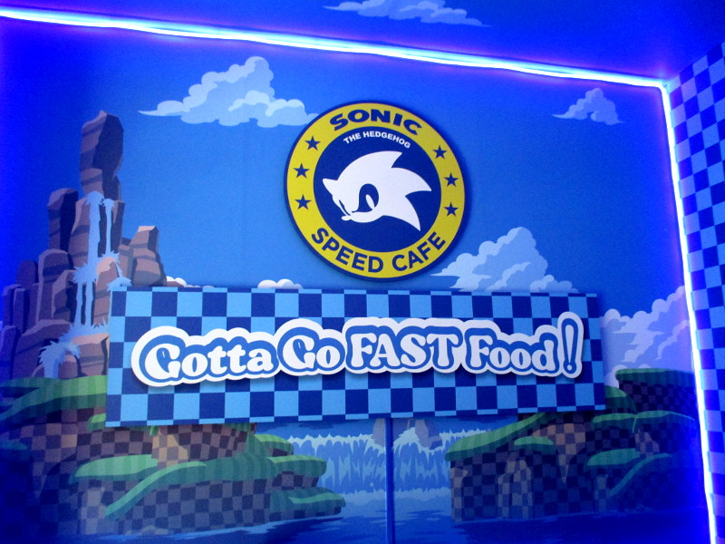 Sonic the Hedgehog serves fun “fast” food! – Cool San Diego Sights!