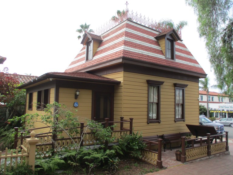 Unique roof of the Verna House in Old Town. – Cool San Diego Sights!