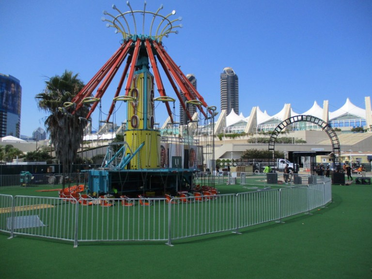 Big carnival rides pop up for Comic-Con! – Cool San Diego Sights!