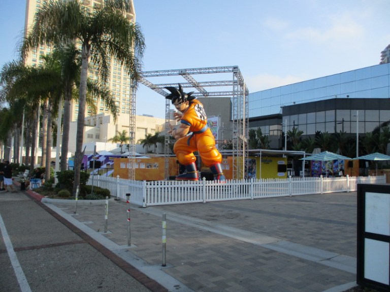 Goku statue rises at San Diego Comic-Con! – Cool San Diego Sights!
