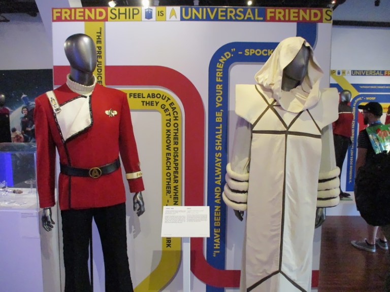 Costumes of Doctor Who and Star Trek at Comic-Con! – Cool San Diego Sights!