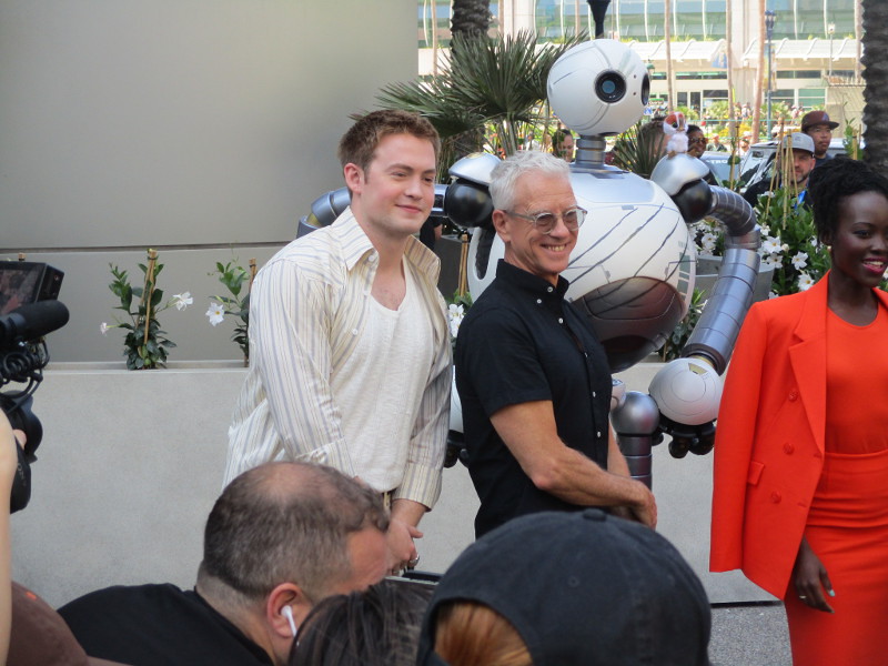 The Wild Robot cast appears at Comic-Con! – Cool San Diego Sights!