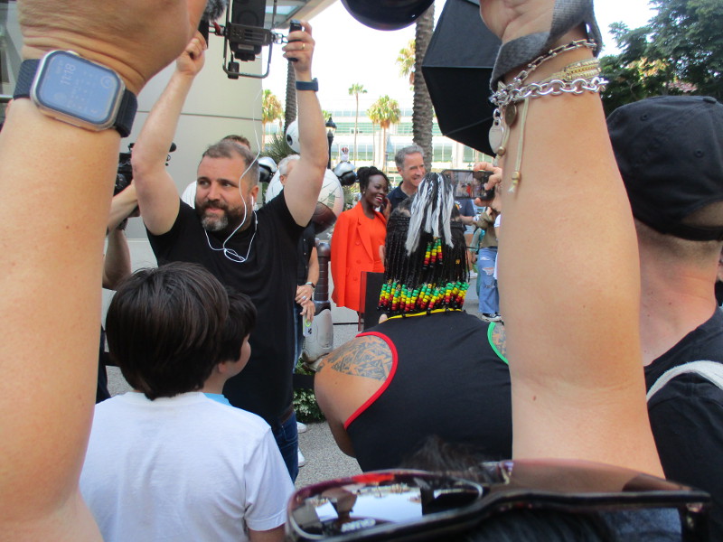 The Wild Robot cast appears at Comic-Con! – Cool San Diego Sights!