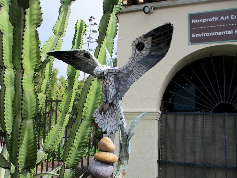 White-tailed Kite sculpture in Normal Heights! – Cool San Diego Sights!