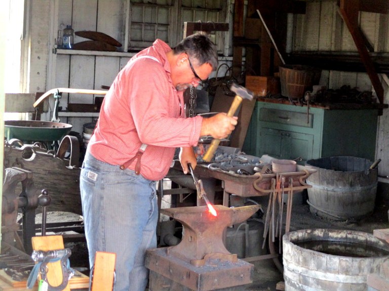 How the Old Town blacksmiths make a leaf. – Cool San Diego Sights!