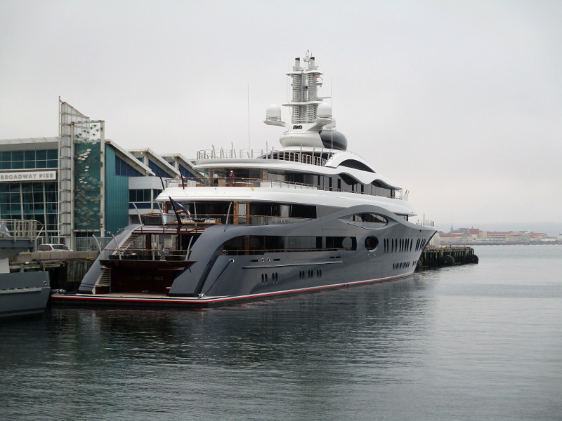 Mark Zuckerberg’s super yacht in San Diego! – Cool San Diego Sights!
