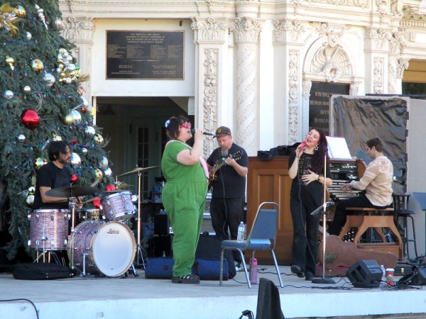 Organ-ism rehearses December Nights rock concert! – Cool San Diego Sights!